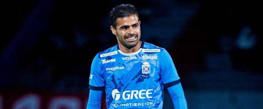 Martín Alaniz rescinde contrato con Blooming por “problemas personales”